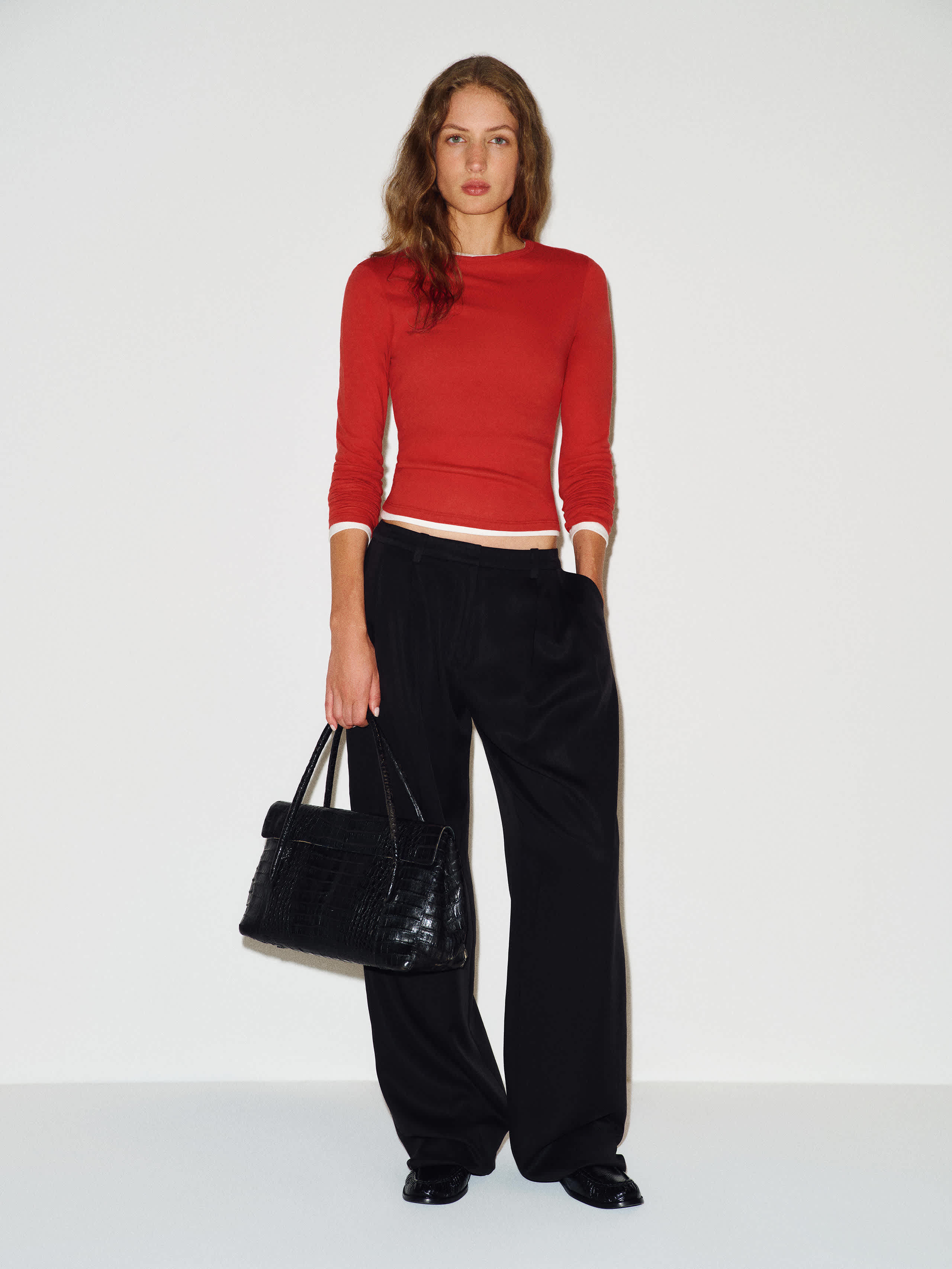 REFORMATION Reformation Ezra Slim Fit Long Sleeve Tee
