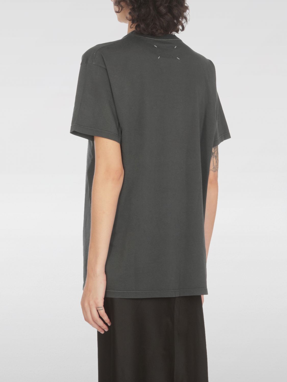 Maison Margiela T-Shirt In Black - 30% Off | Editorialist