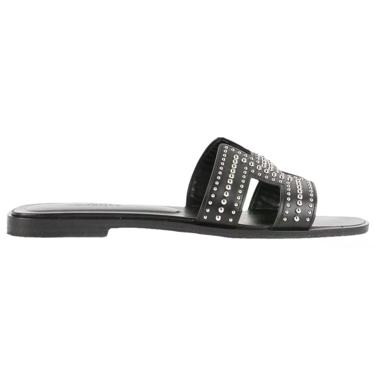 Hermã¨S Oran Leather Mules In Black 24% Off Editorialist