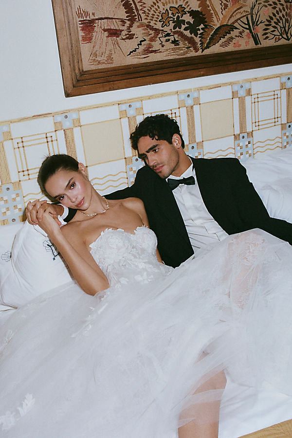 Pronovias Tarya Strapless Wedding Gown - Ivory | Editorialist Pronovias Tarya Strapless Wedding Gown - Ivory | Editorialist