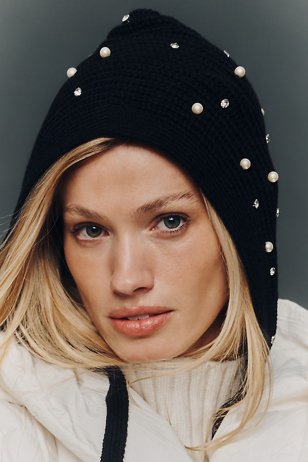 Flat White Rhinestone Embellished Knit Bonnet In Red - 33  display picture 1