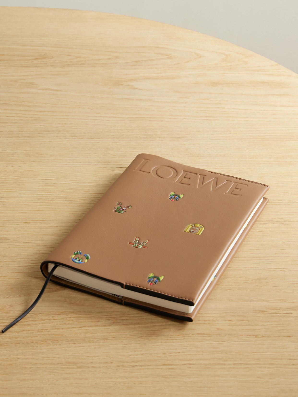 Loewe Louis Wain Logo-Debossed Printed Leather Notebook - Neutrals ...