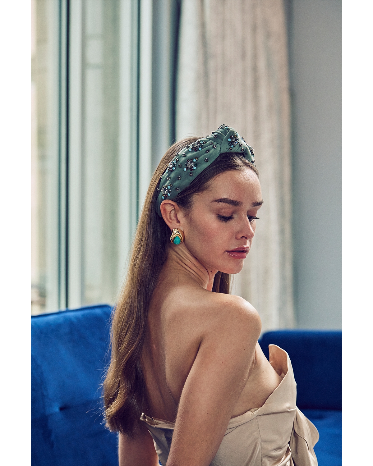 Lele Sadoughi Crystal Snowflake Slim Headband - Grey  display picture 2