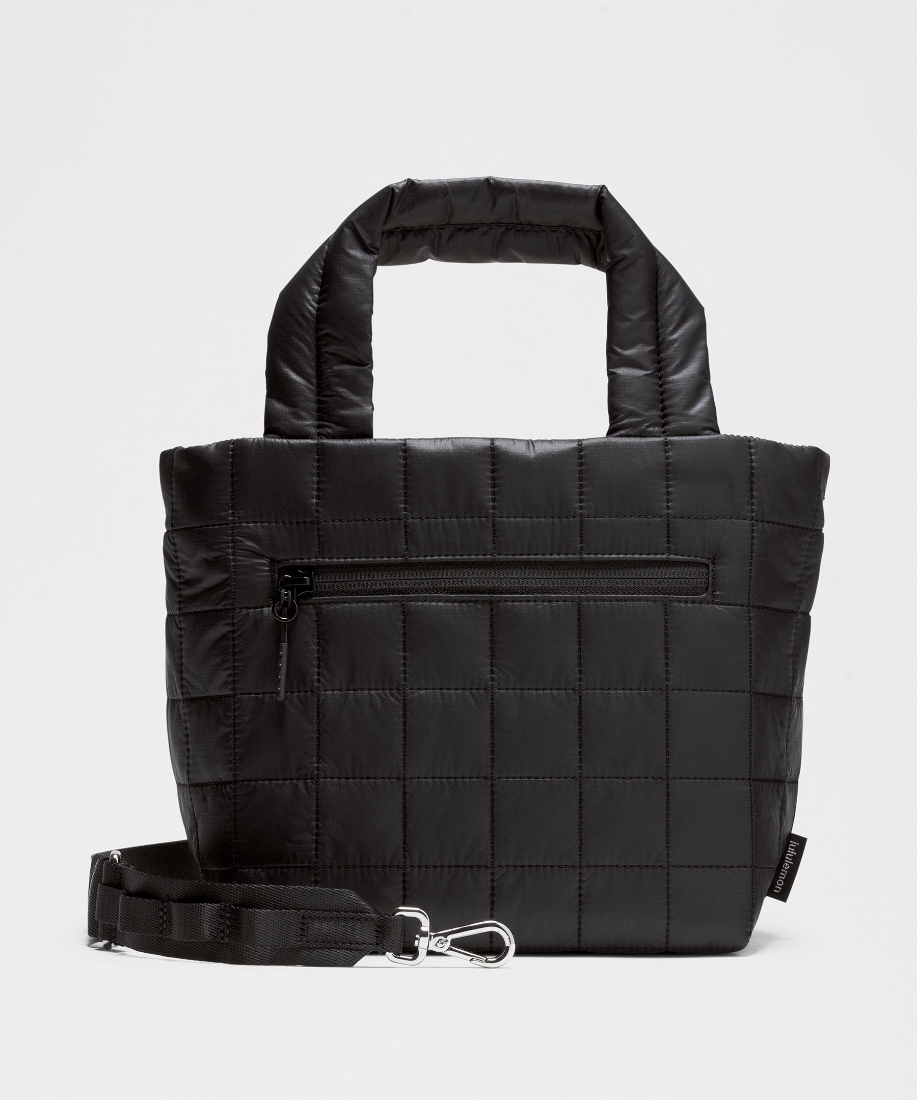 Lululemon Quilted Grid Small Tote Bag In Black - 50% Off | Editorialist Lululemon Quilted Grid Small Tote Bag In Black - 50% Off | Editorialist