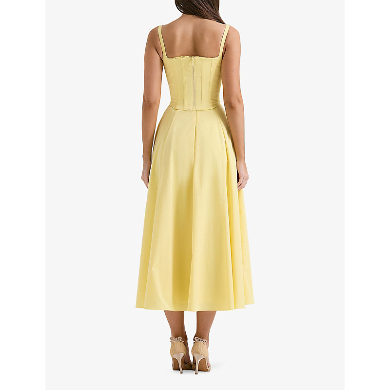 Reformation Clarabelle Linen Dress In Sugar - 50% Off | Editorialist Reformation Clarabelle Linen Dress In Sugar - 50% Off | Editorialist