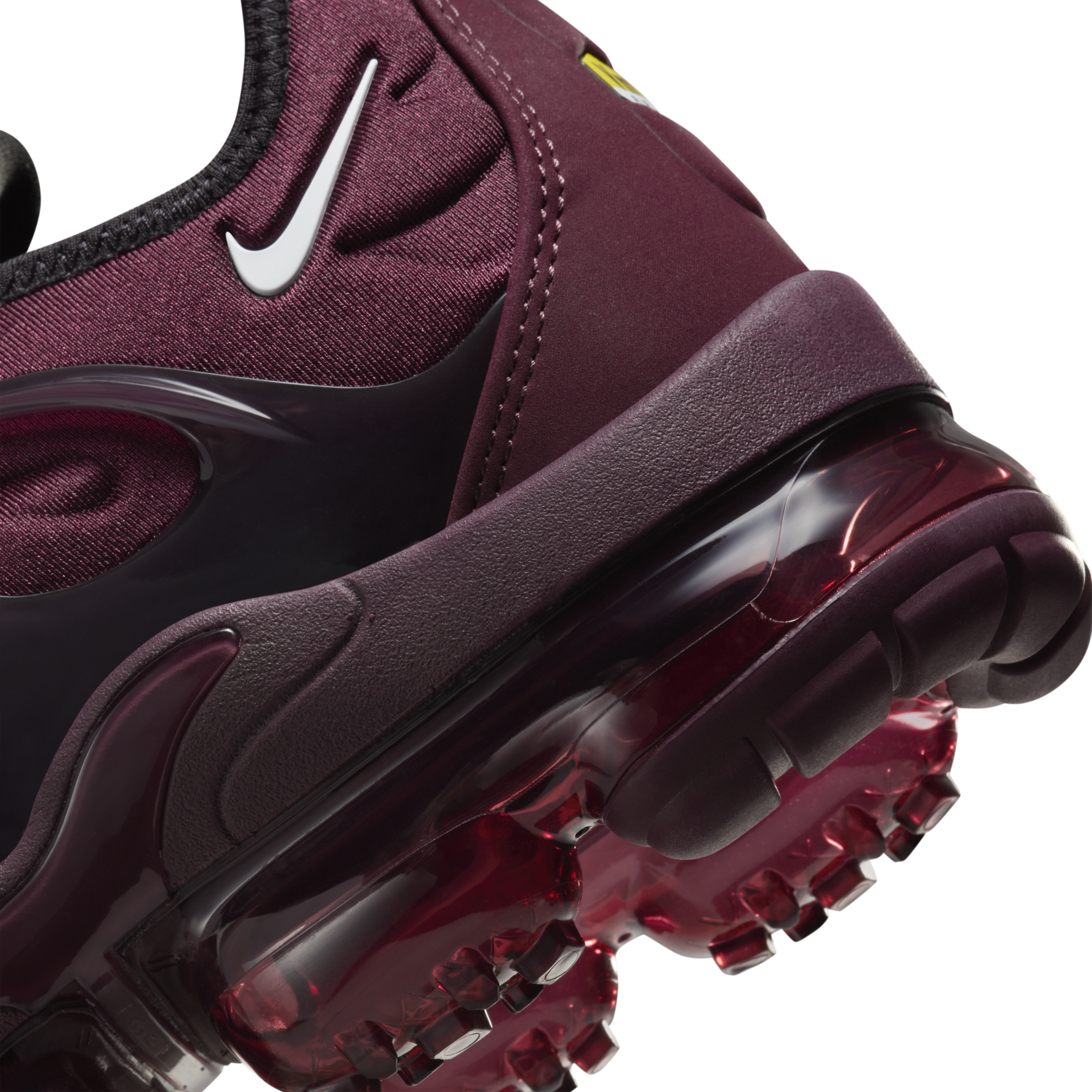 air max vapormax plus burgundy