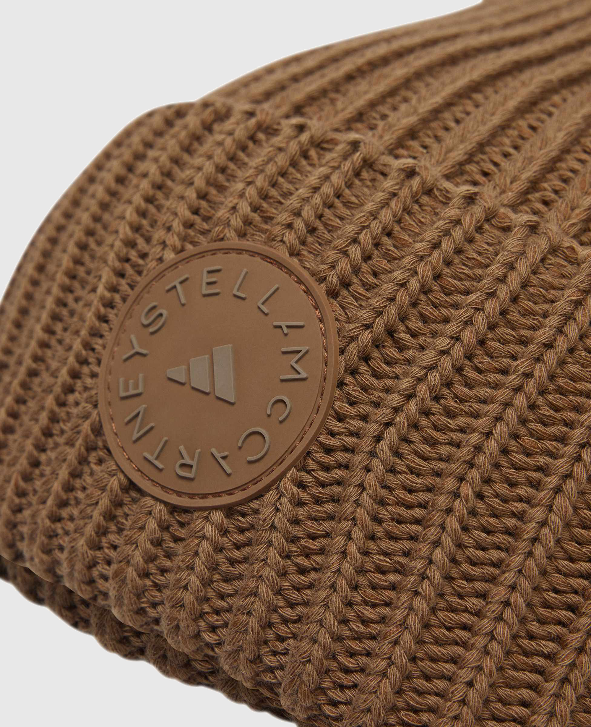 ADIDAS BY STELLA MCCARTNEY BROWN BEANIE WITH LOGO Wild Brown Logo Beanie – Fashercise main image 3