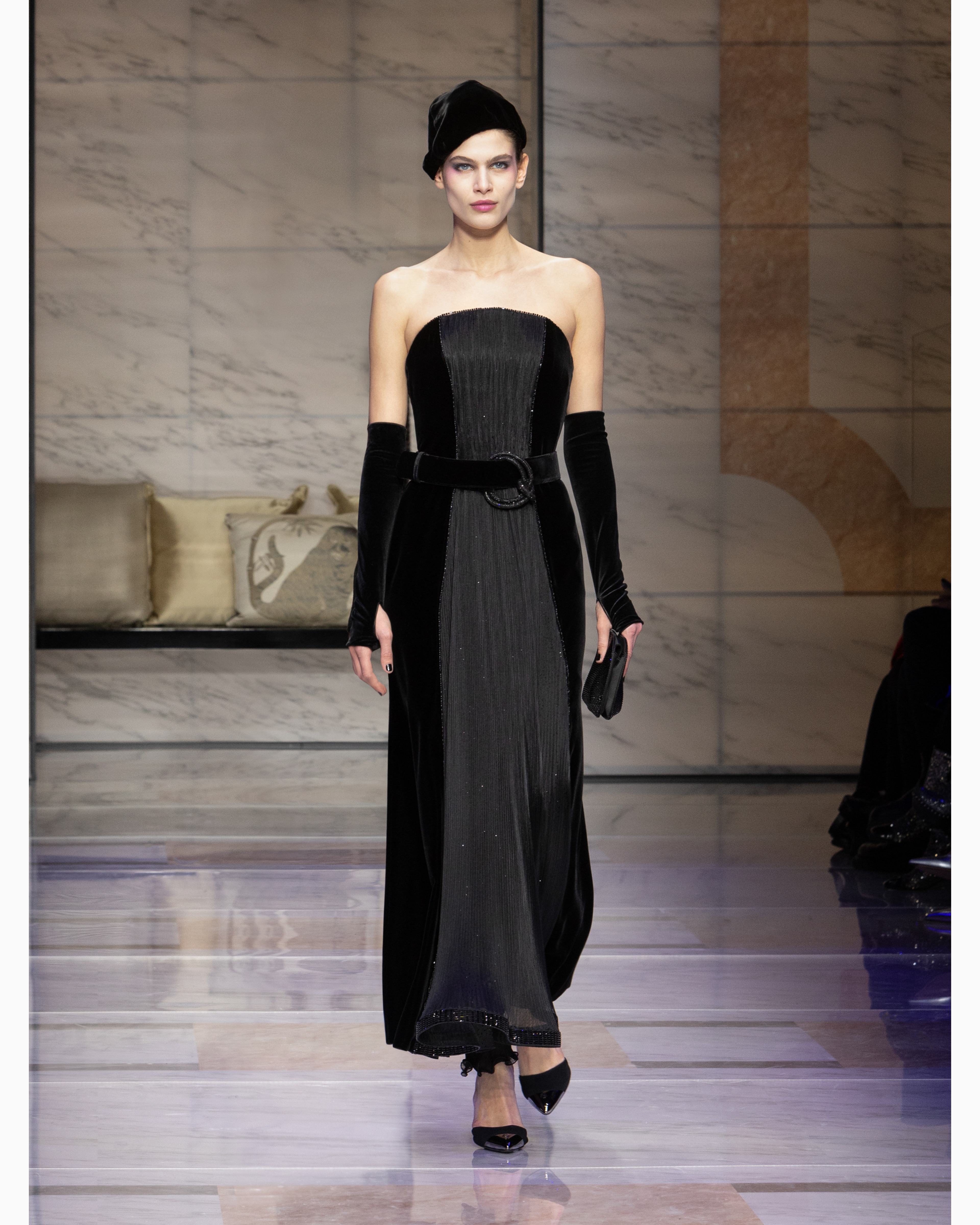 美品GIORGIO ARMANI 黒ベルベット メリージェーン 37 1/2 Giorgio Armani Velvet And Silk Bustier Dress - Patterned