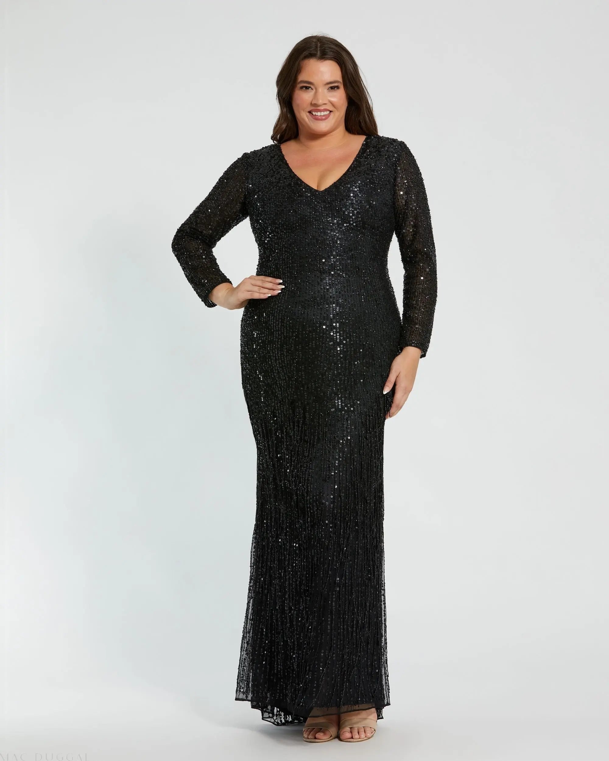 MAC DUGGAL Long Sleeve V-Neck Beaded Fringe Gown