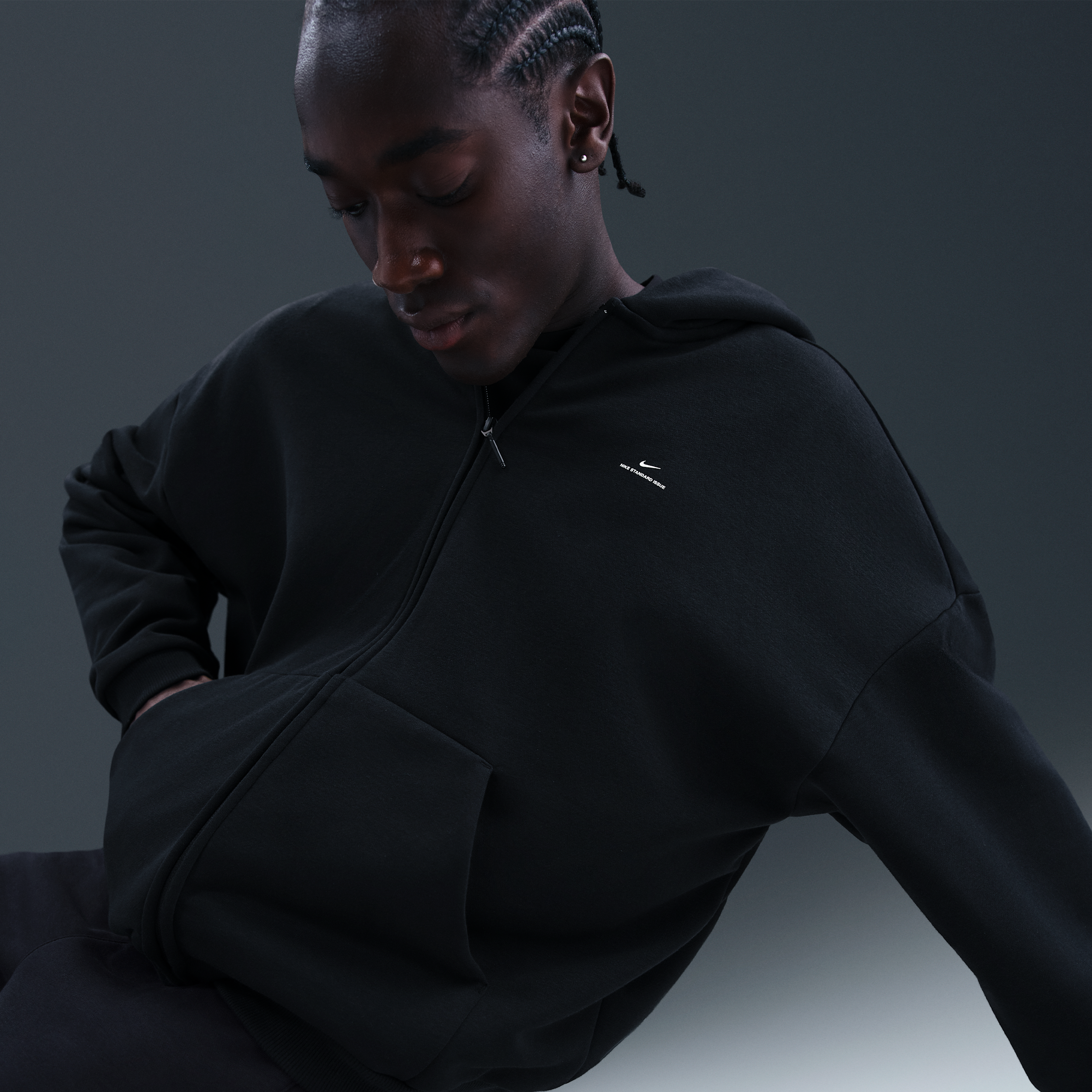Nike Standard Issue Therma-Fit Full-Zip Basketball Hoodie - Black