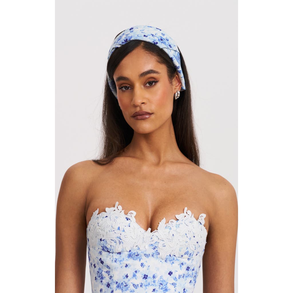 MISS CIRCLE Floral Lace Trim Mini Dress