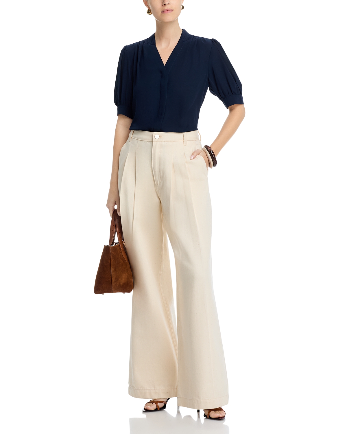 T TAHARI Short Sleeve V-Neck Top