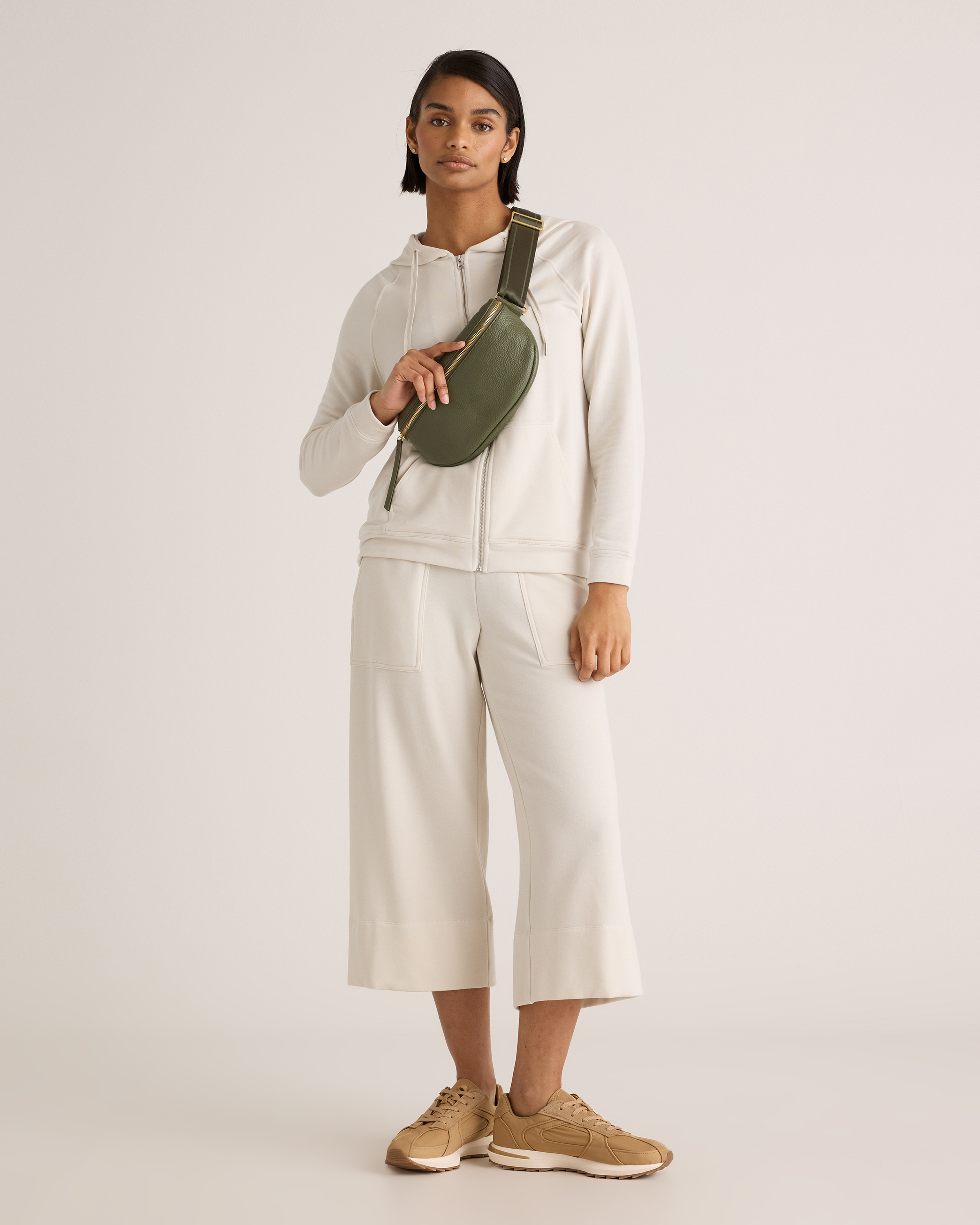 QUINCE Quinn Sling Bag