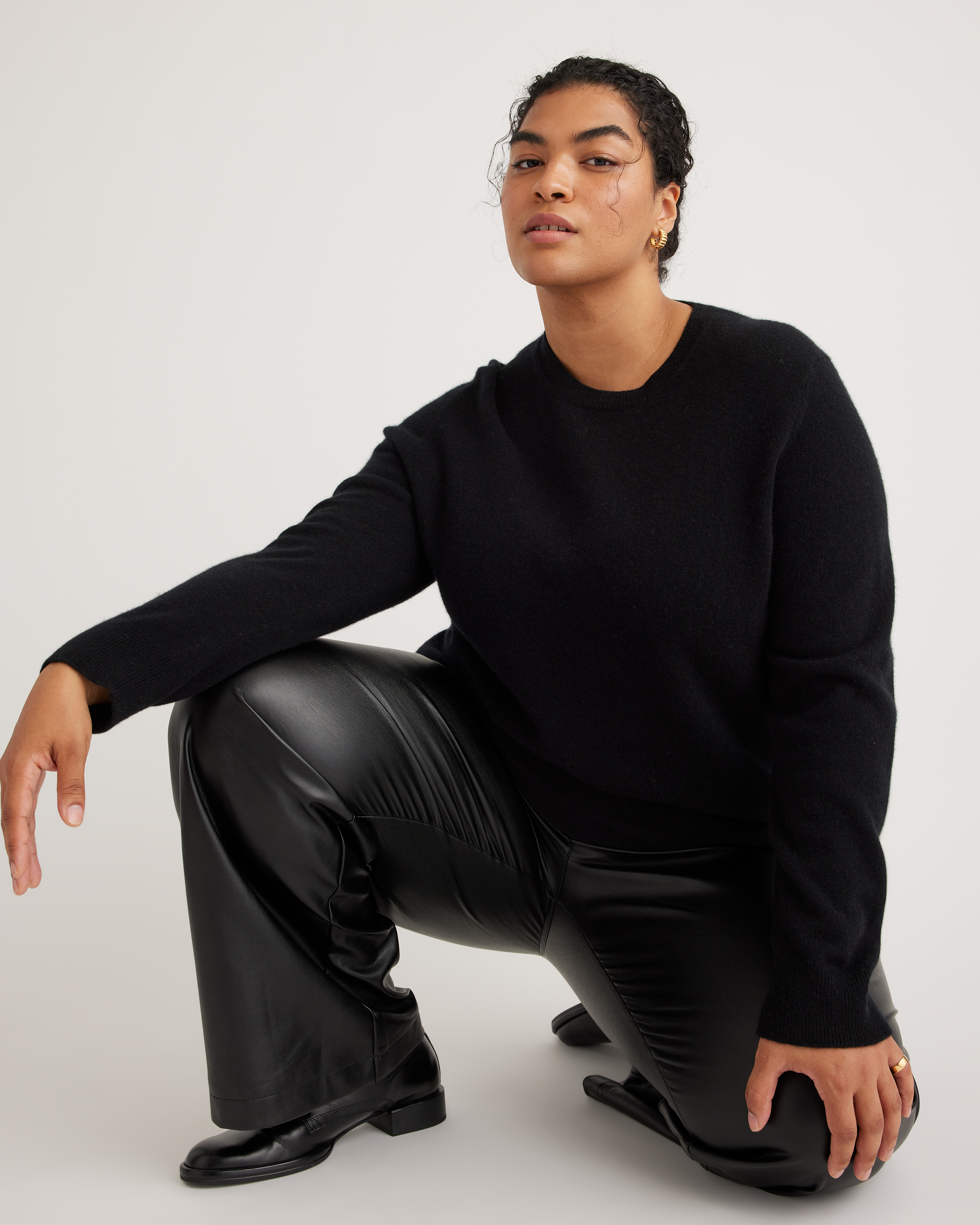 QUINCE Quince Mongolian Cashmere Crewneck Sweater