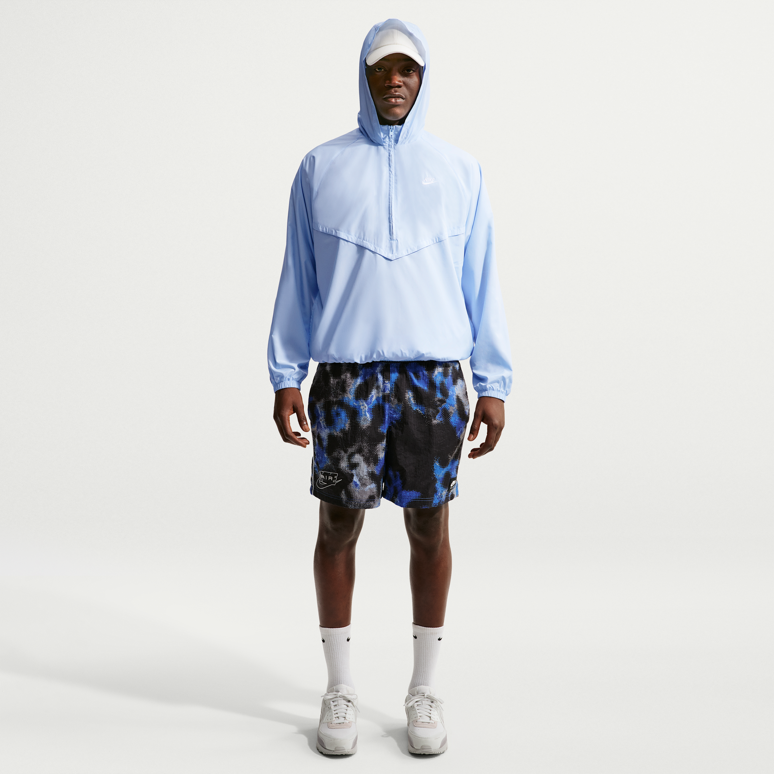 NIKE Nike Windrunner Lightweight Half-Zip Jacket