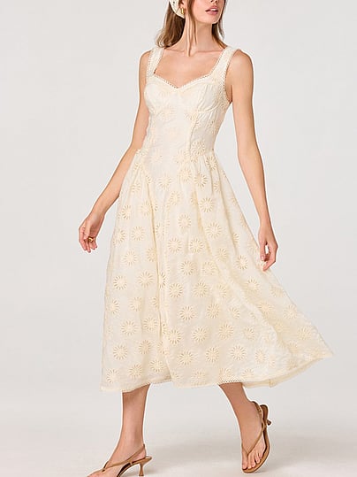 Astr The Label Wisnia Dress In White - 6% Off | Editorialist Astr The Label Wisnia Dress In White - 6% Off | Editorialist