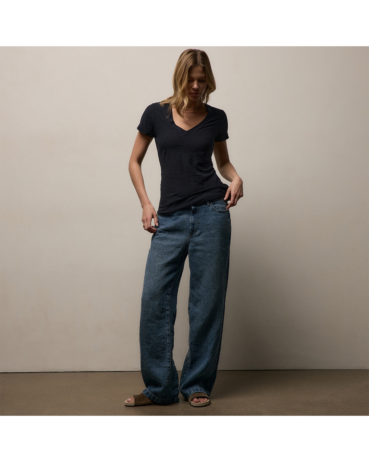 JAMES PERSE James Perse Sheer Slub Casual V-Neck Tee