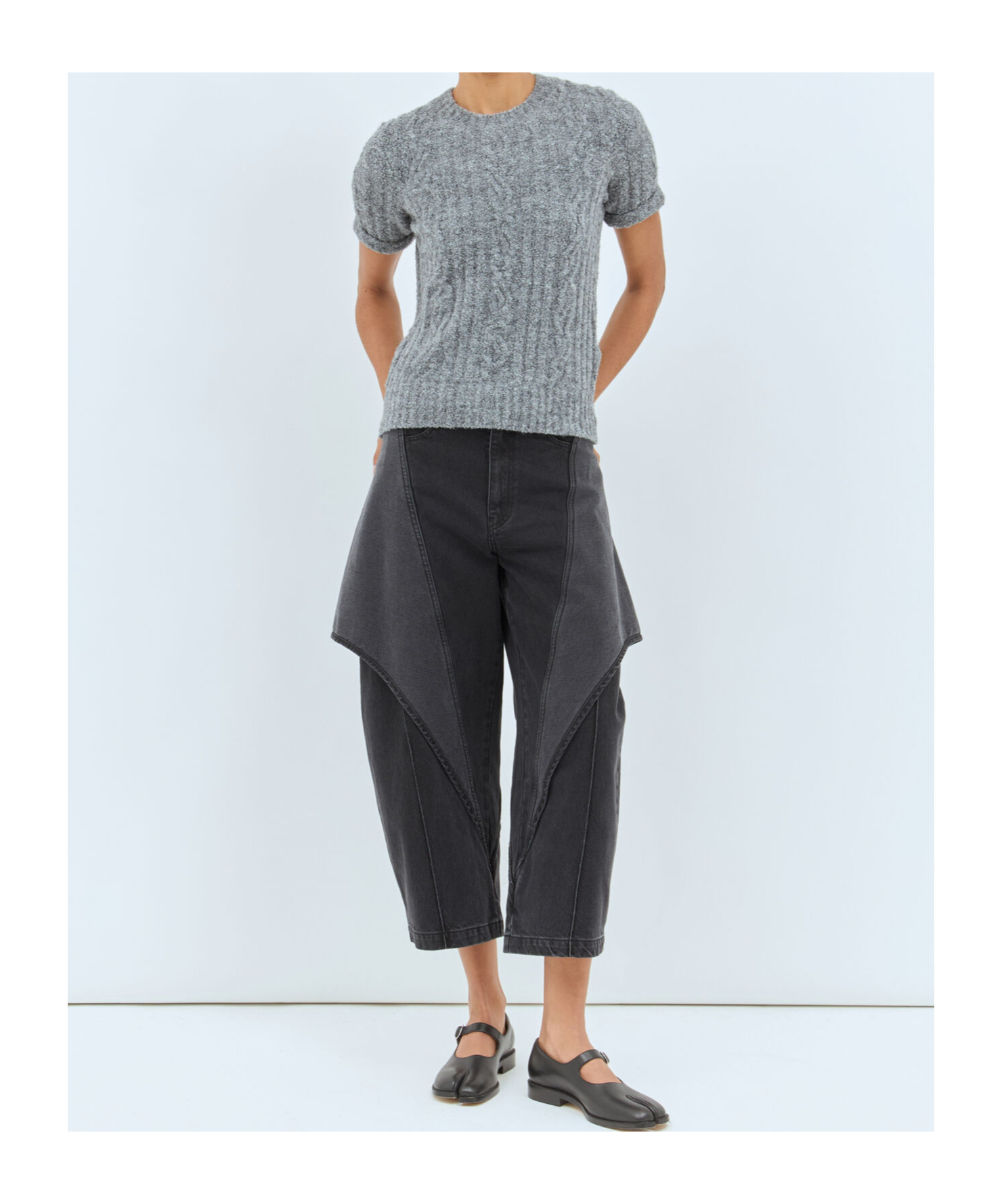 J.W.ANDERSON J.W.Anderson Short-Sleeved Crewneck Knitted T-Shirt