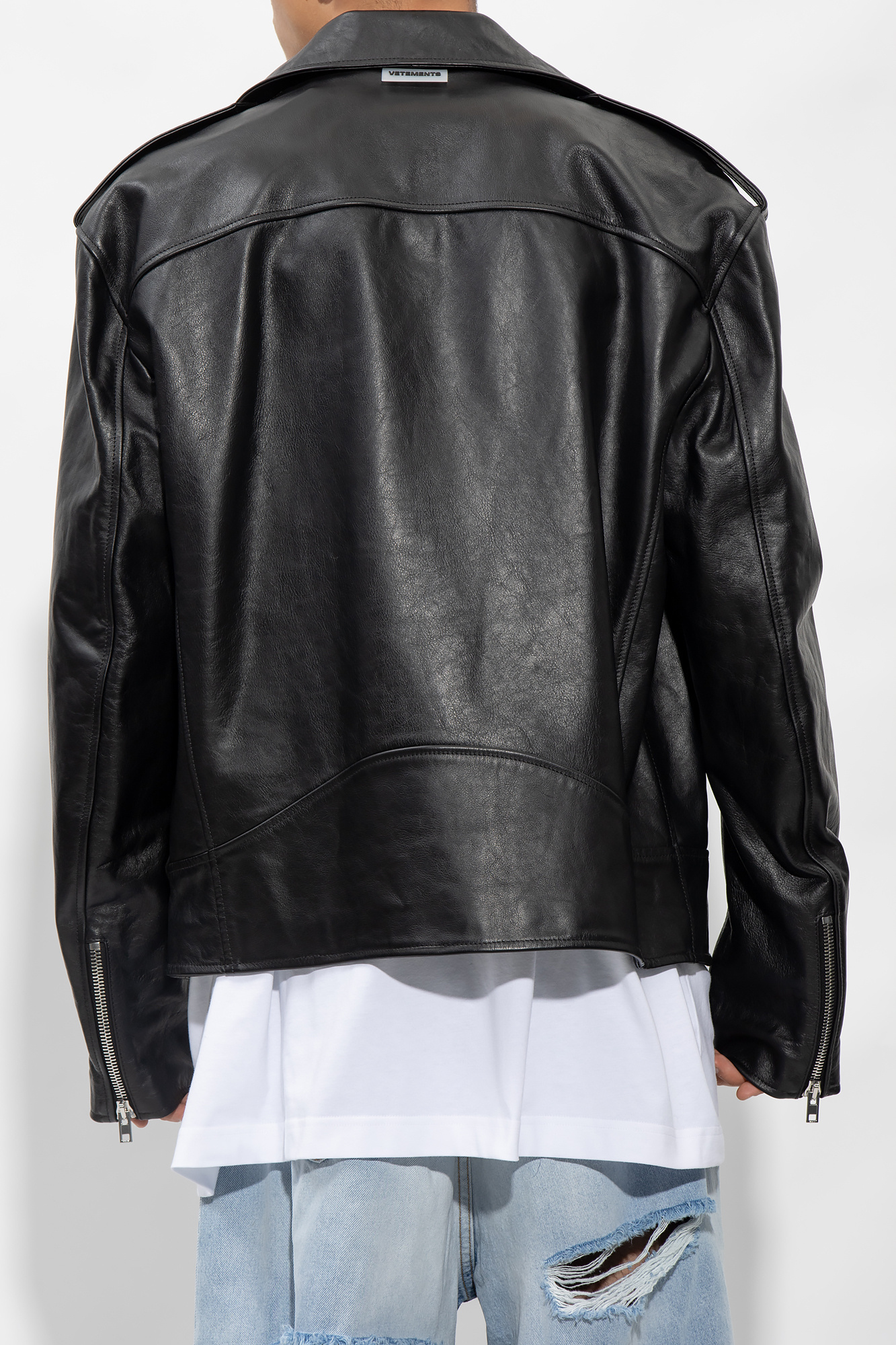 42401592~black_1778149356361_2.jpg