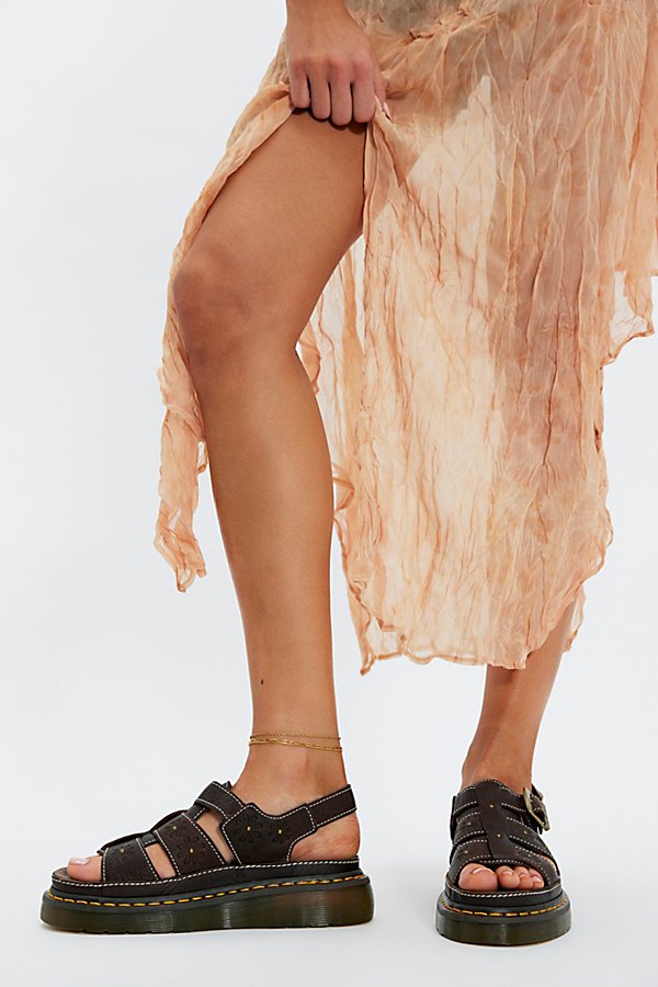 DR. MARTENS Dr. Martens Wrenlie Floral Deboss Fisherman Sandals