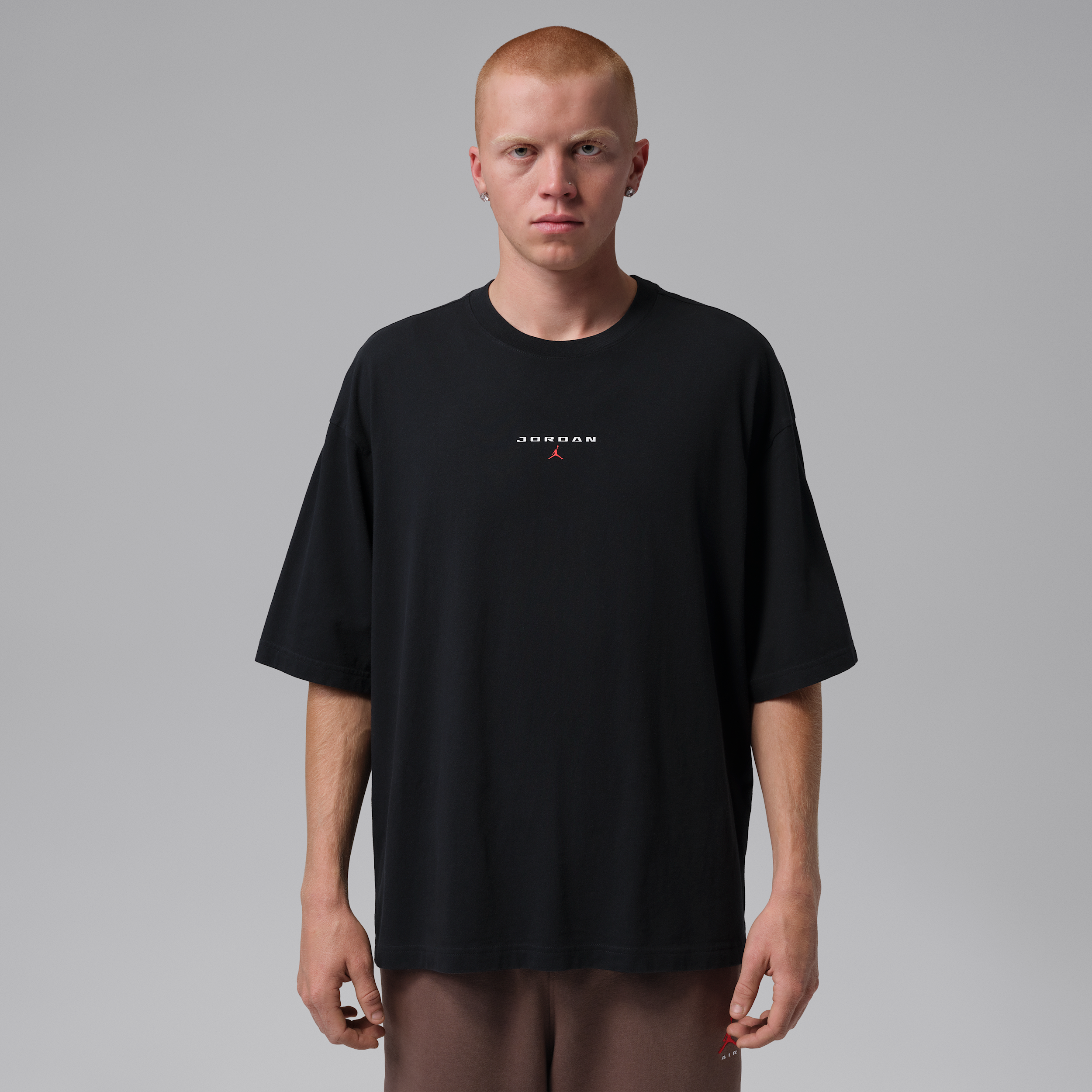 JORDAN men's flight essentials oversized patch t-shirt