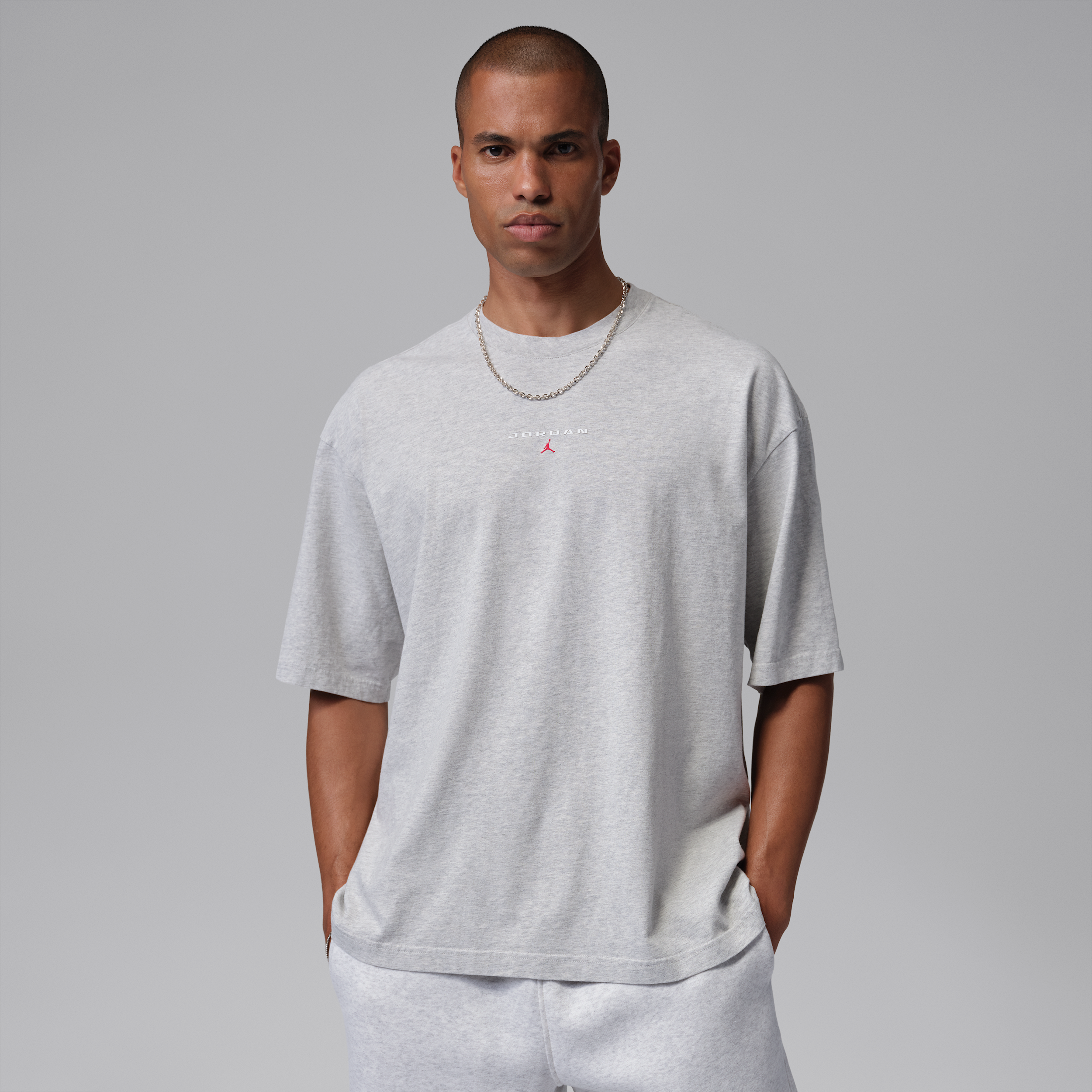 JORDAN men's flight essentials oversized patch t-shirt