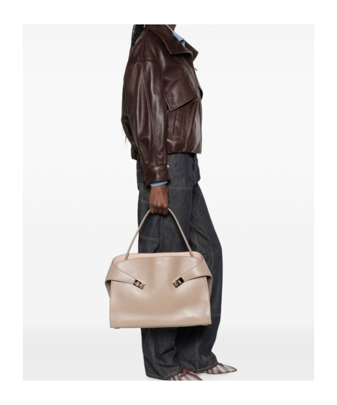 SALVATORE FERRAGAMO Salvatore Ferragamo Hug Soft Shoulder Bag