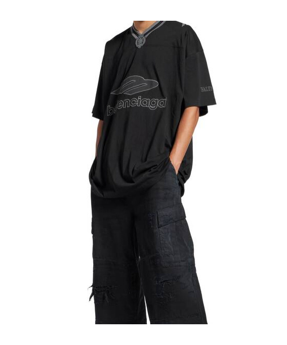 BALENCIAGA Men's 3b Football V-neck T-shirt Oversized in Black/anthracite