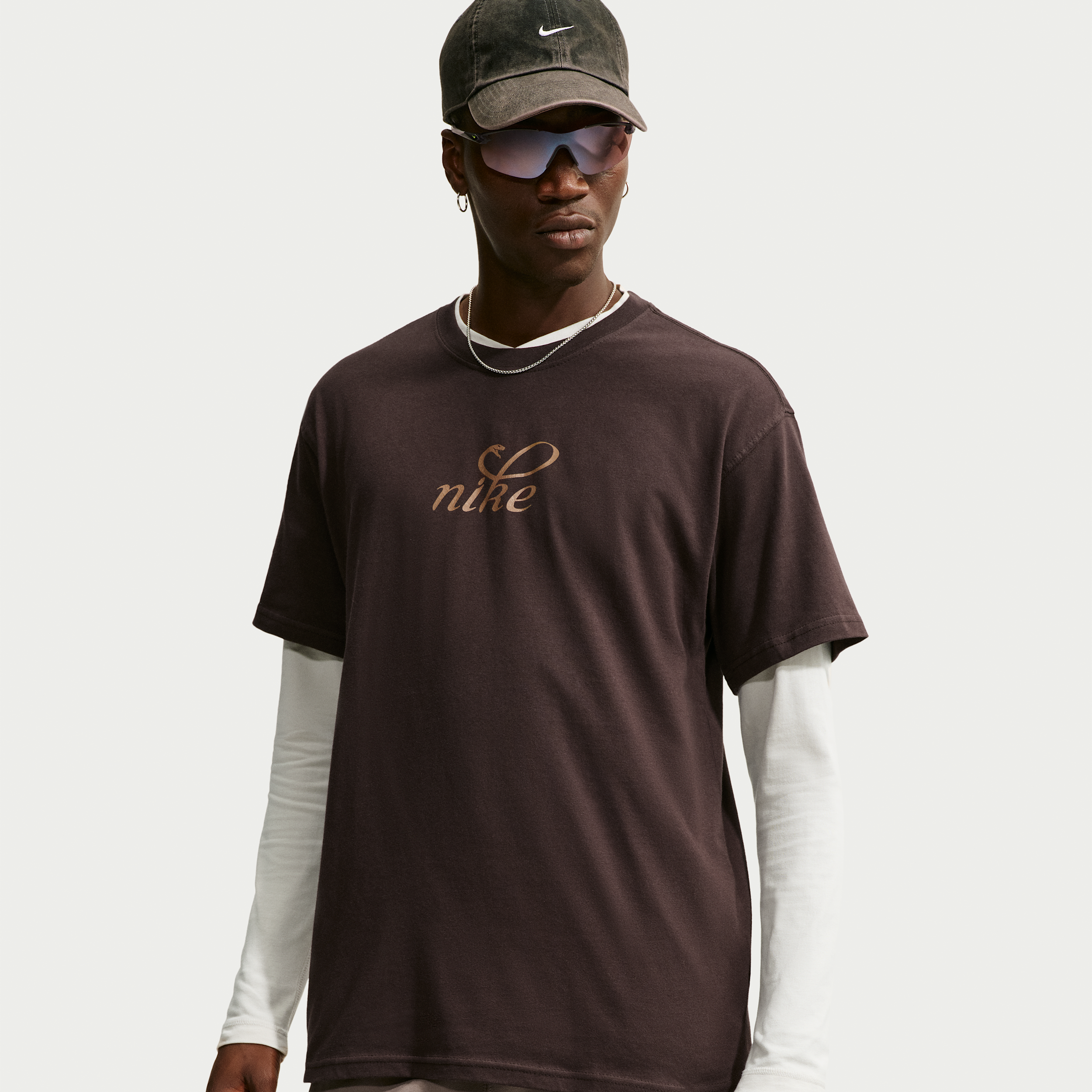 NIKE men's sportswear t-shirt