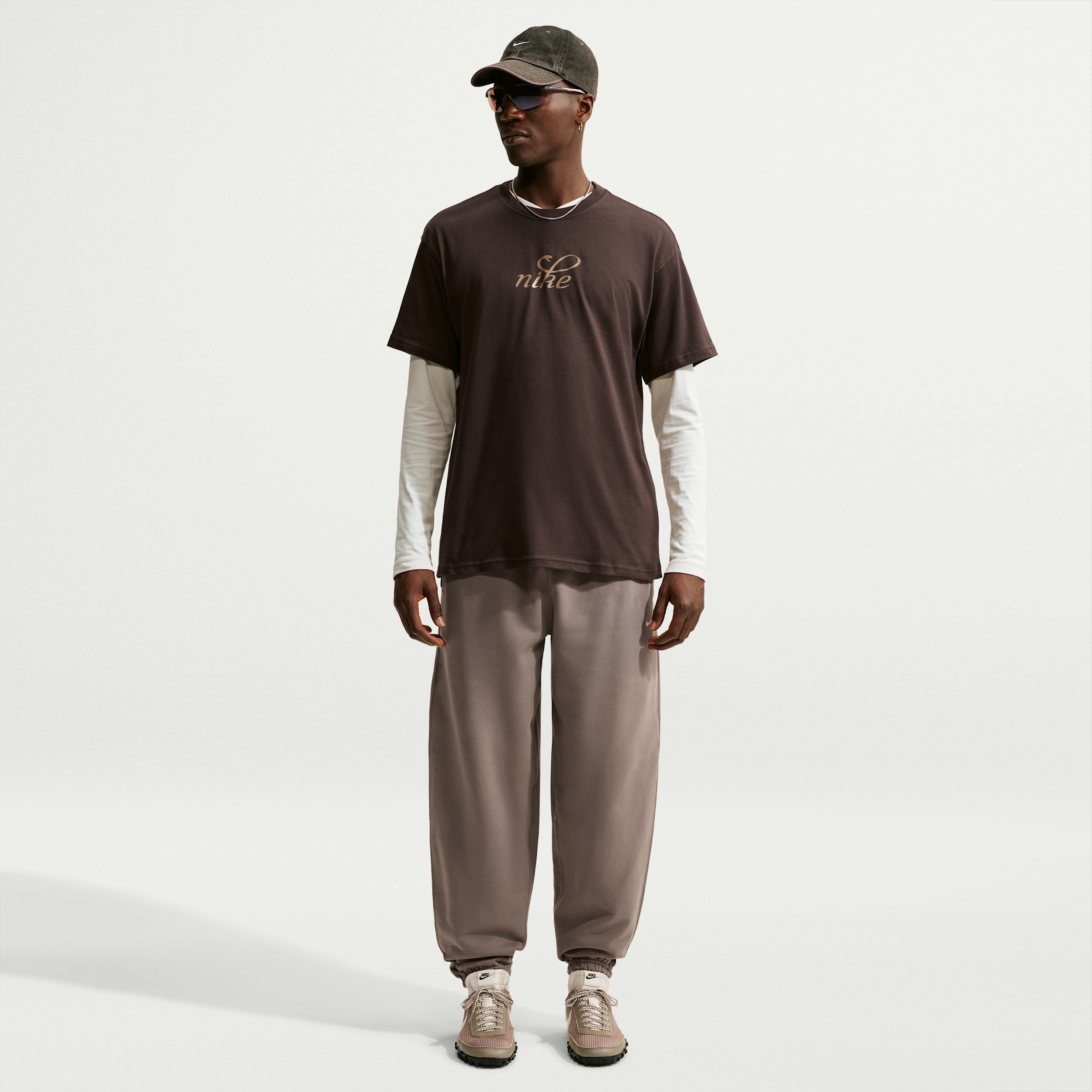 NIKE men's sportswear t-shirt