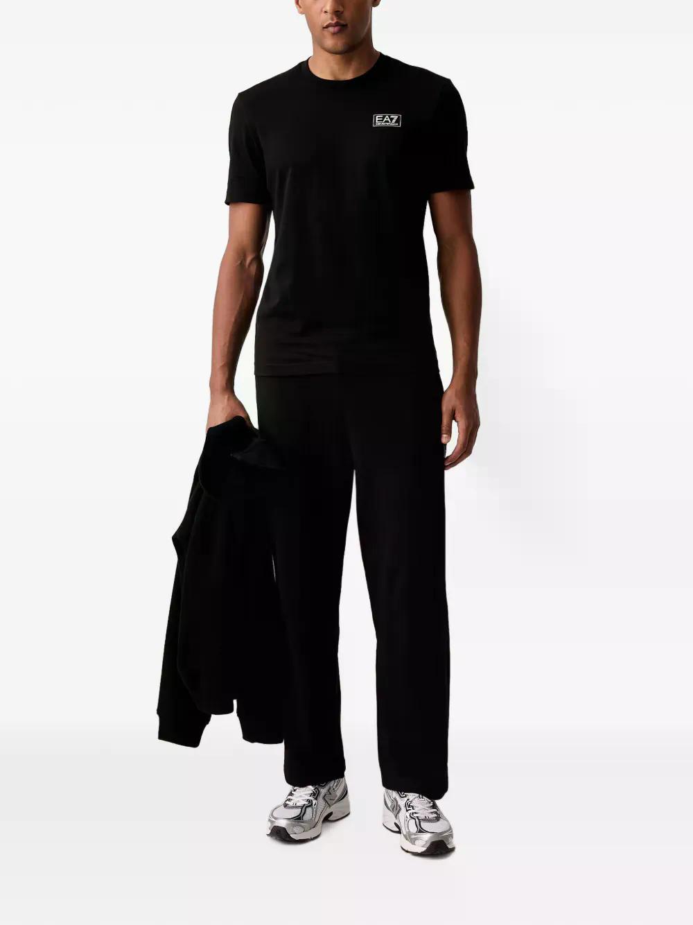 EA7 logo-patch t-shirt