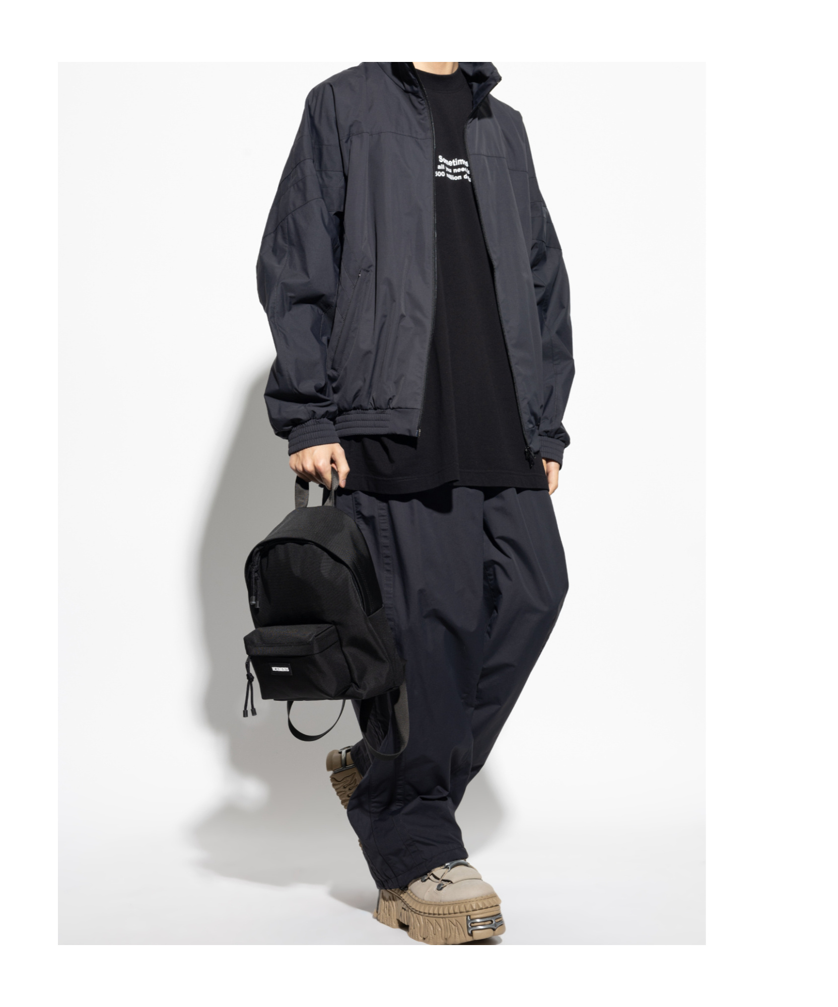VETEMENTS Vetements Logo Embroidered Zip-Up Jacket