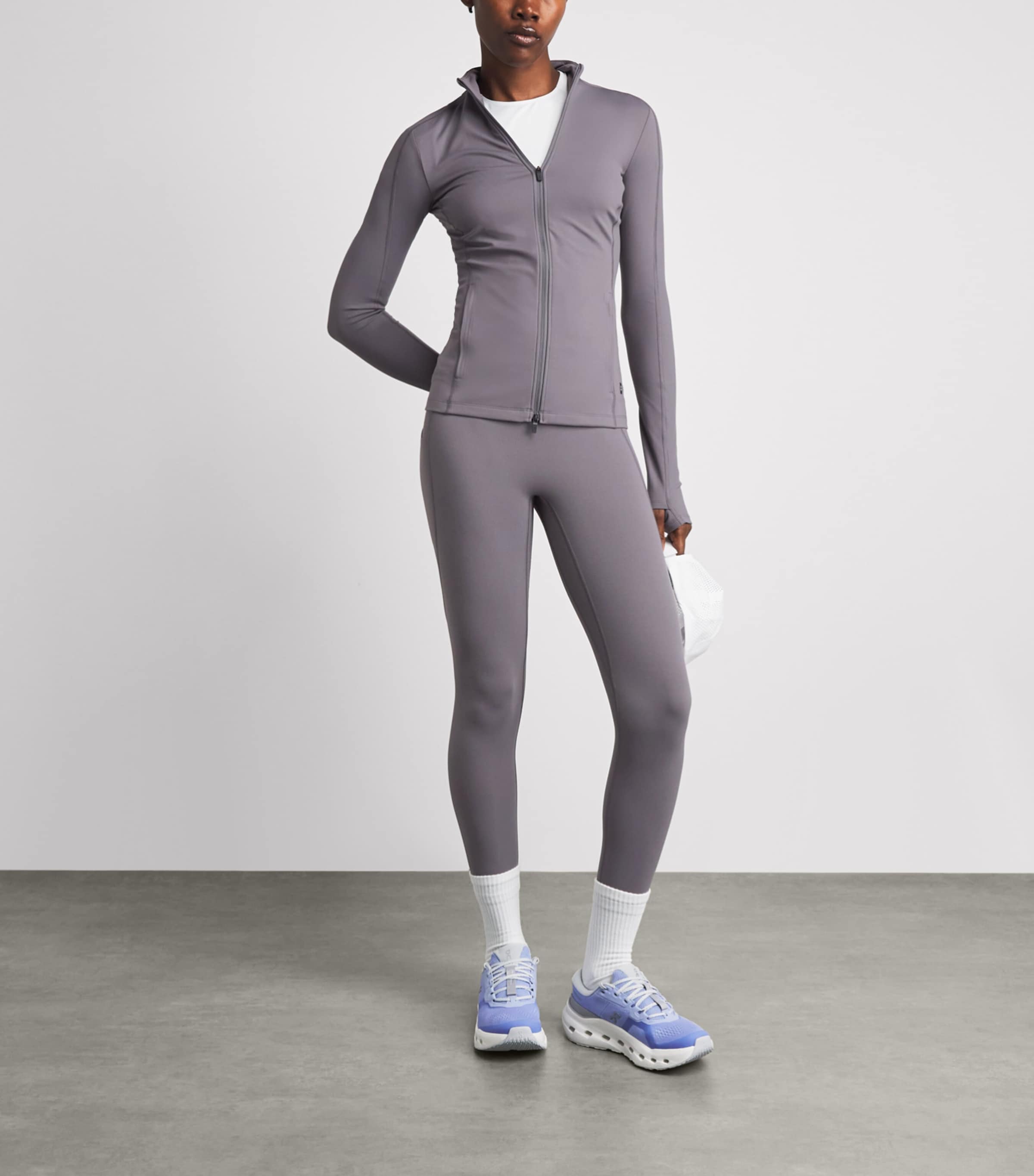 ON studio 7/8 leggings