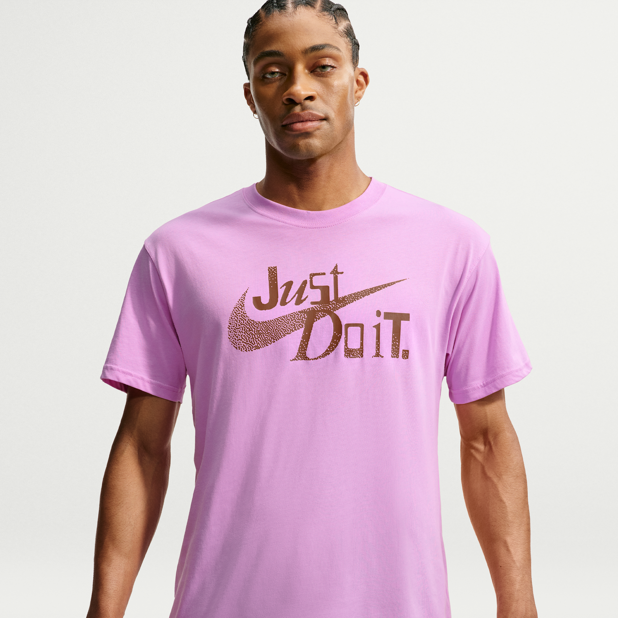 NIKE men's sportswear t-shirt