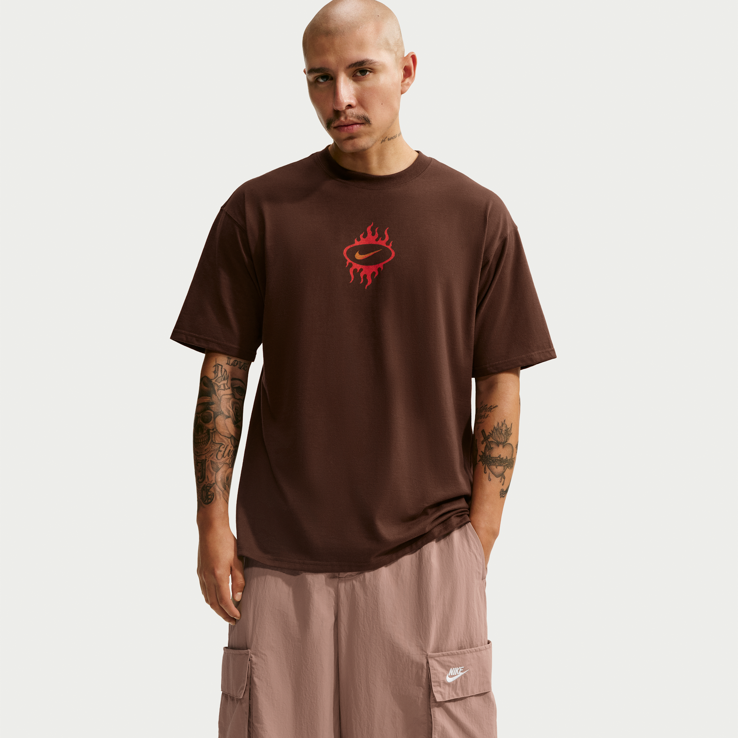 NIKE men's sportswear t-shirt