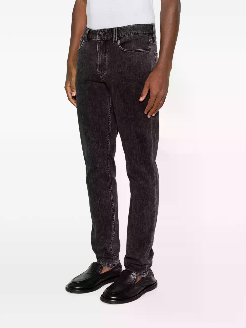 EMPORIO ARMANI Emporio Armani Logo Plaque Straight-Leg Jeans