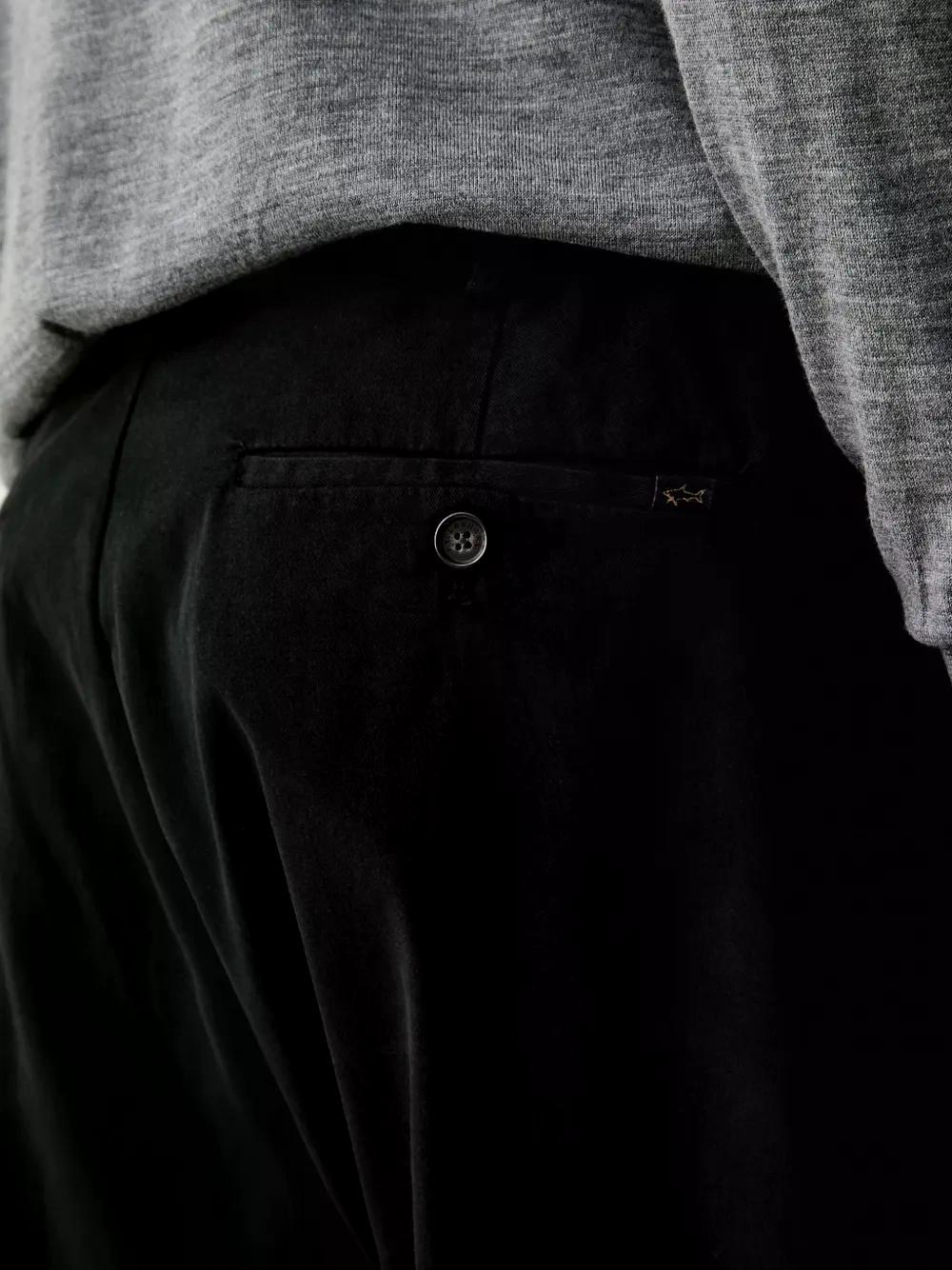 THEORY Standard Short in Good Linen