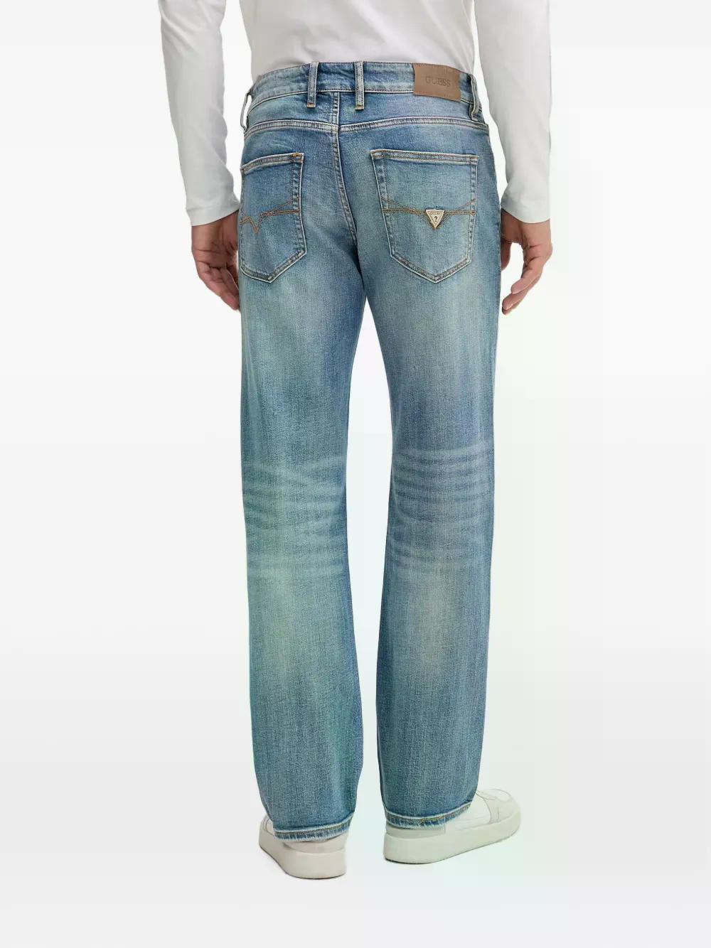GUESS Faded Logo-Patch Jeans