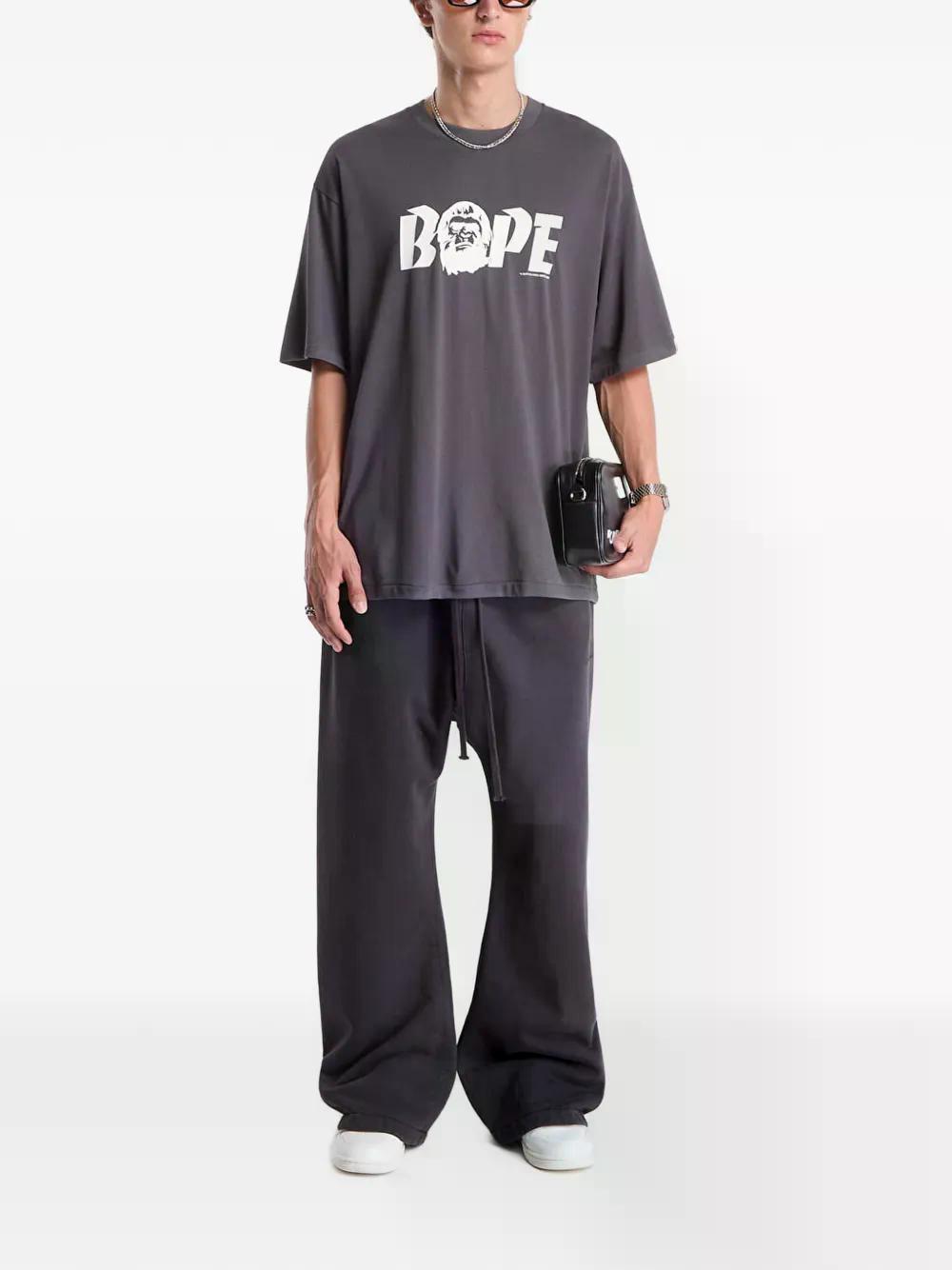 A BATHING APE A BATHING APE® Logo Print Relaxed Fit T-Shirt