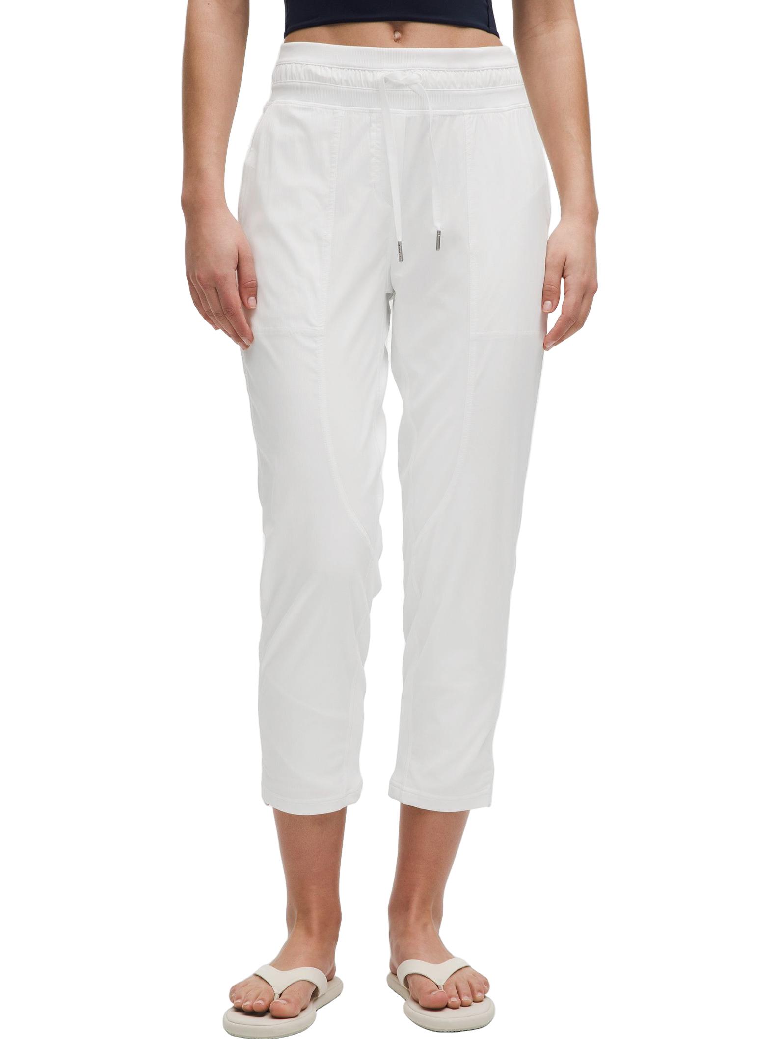 【新品】ルルレモン　dance　crop　pants　2　ホワイト Lululemon Dance Studio Mid-Rise Cropped Pant - White | Editorialist