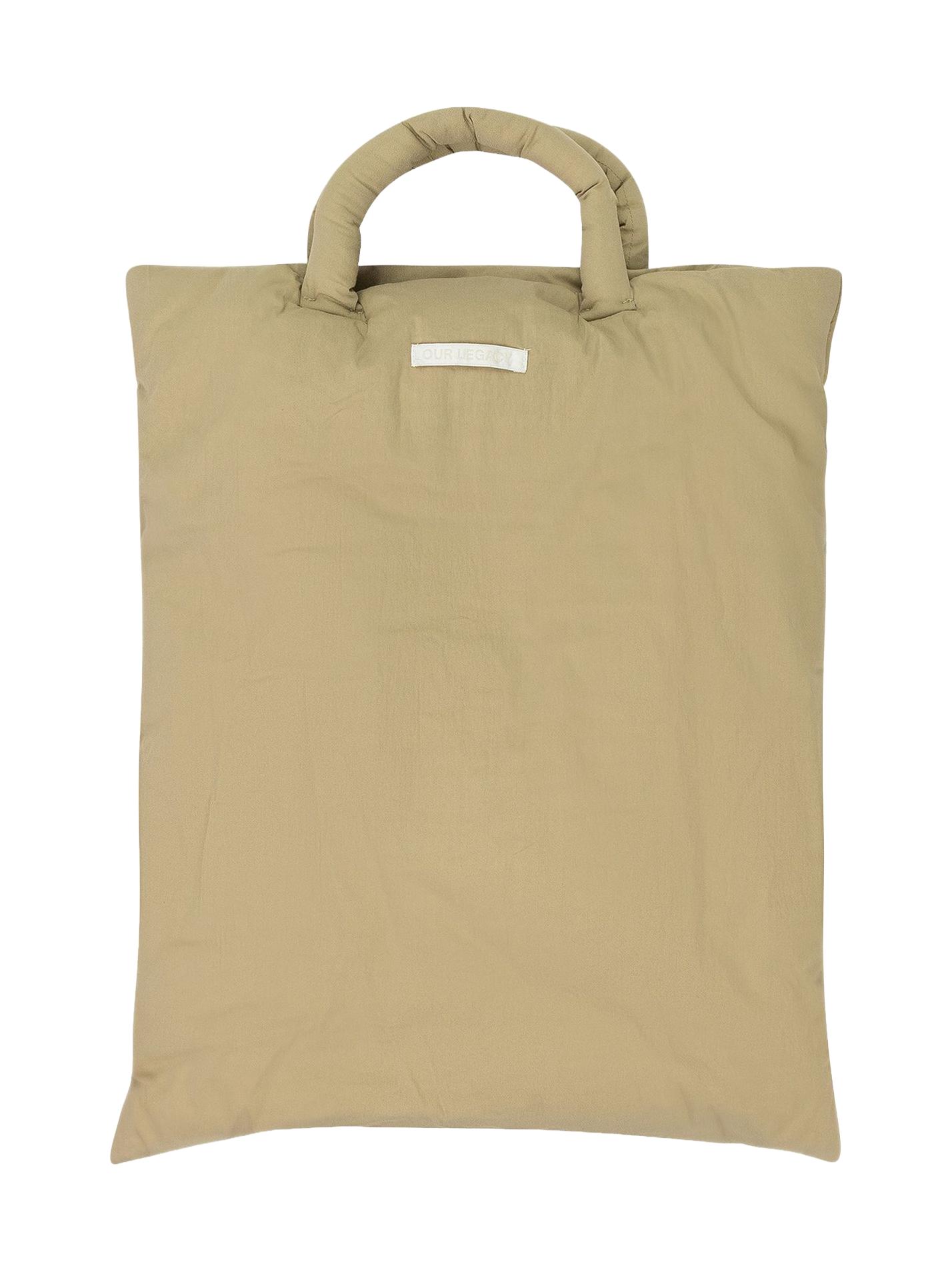 バッグ OUR LEGACY BIG PILLOW TOTE Beige Our Legacy（アワーレガシー）の「BIG PILLOW TOTE,（トートバッグ