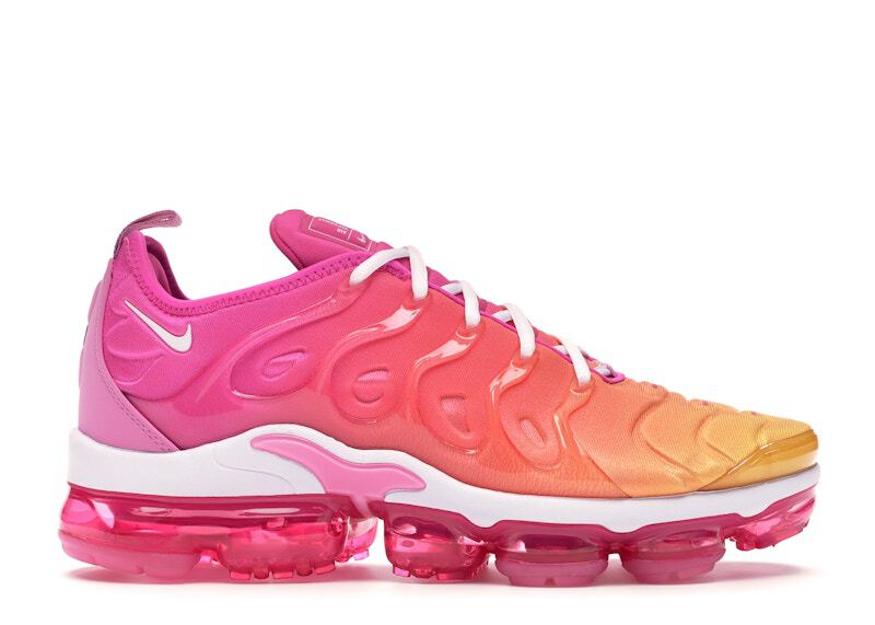 a tonal bubblegum pink covers the nike vapormax plus