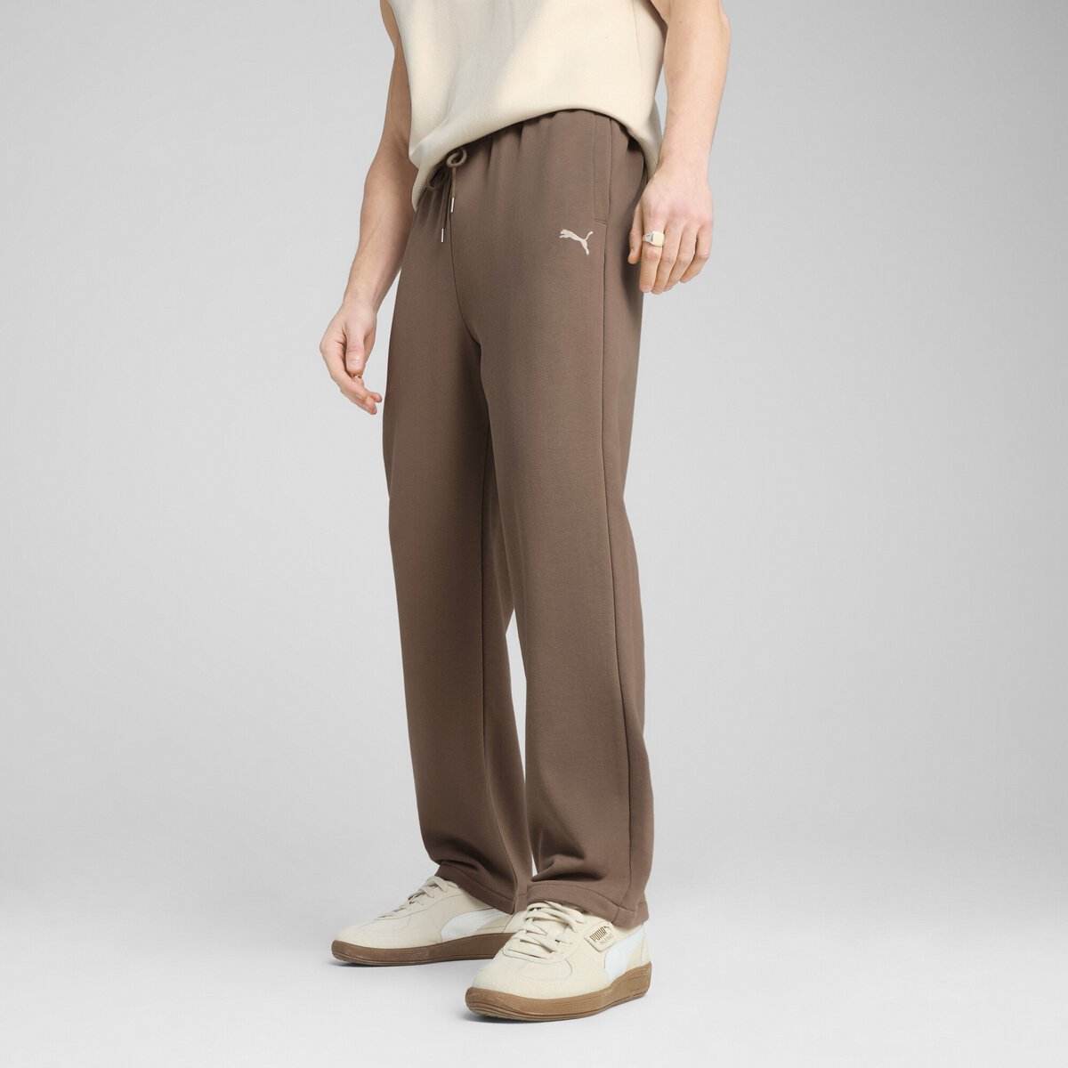 Puma Wardrobe Essentials Relaxed Sweatpants - Brown | Editorialist