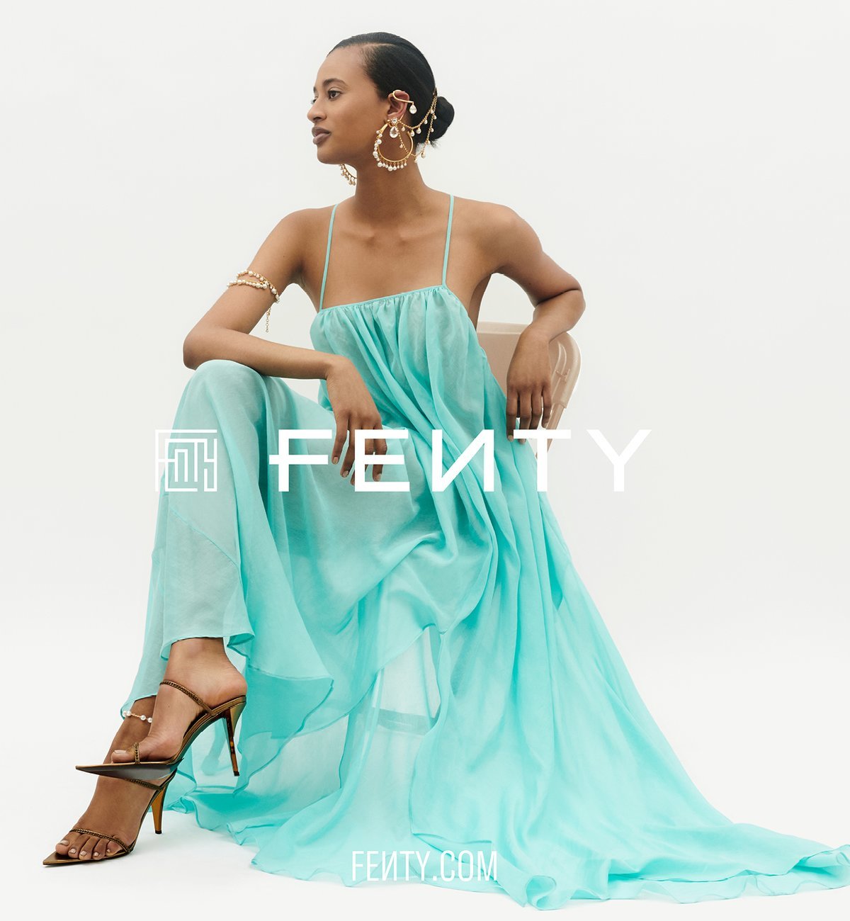 Rihanna Realeases her Fenty 2019 Collection