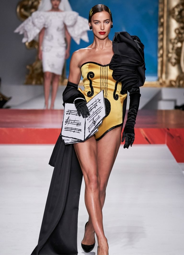 MFW Moschino Look 51
