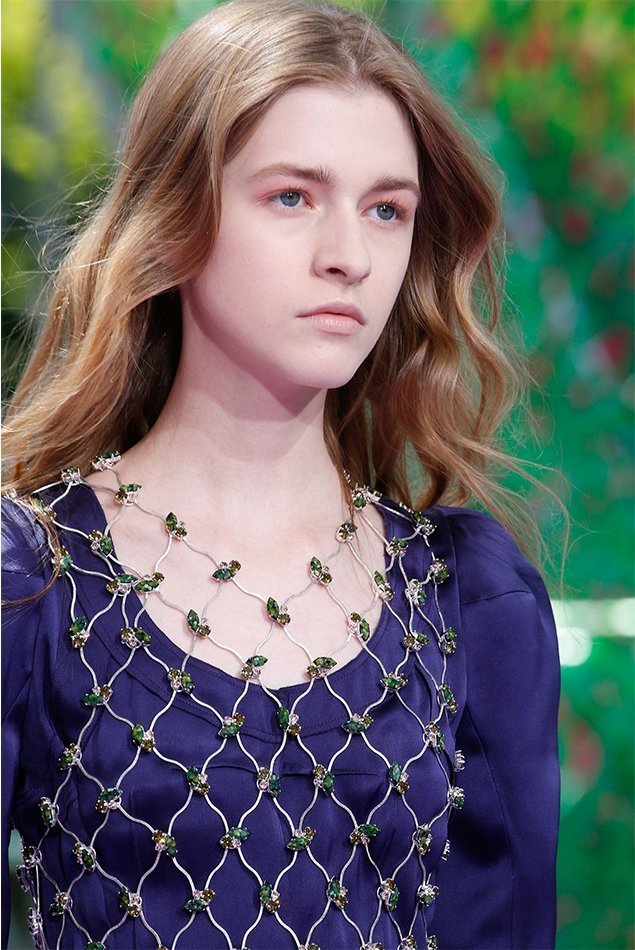 Raf Simons Through the Years_0008_2015_Fall Couture_Christian Dior_2