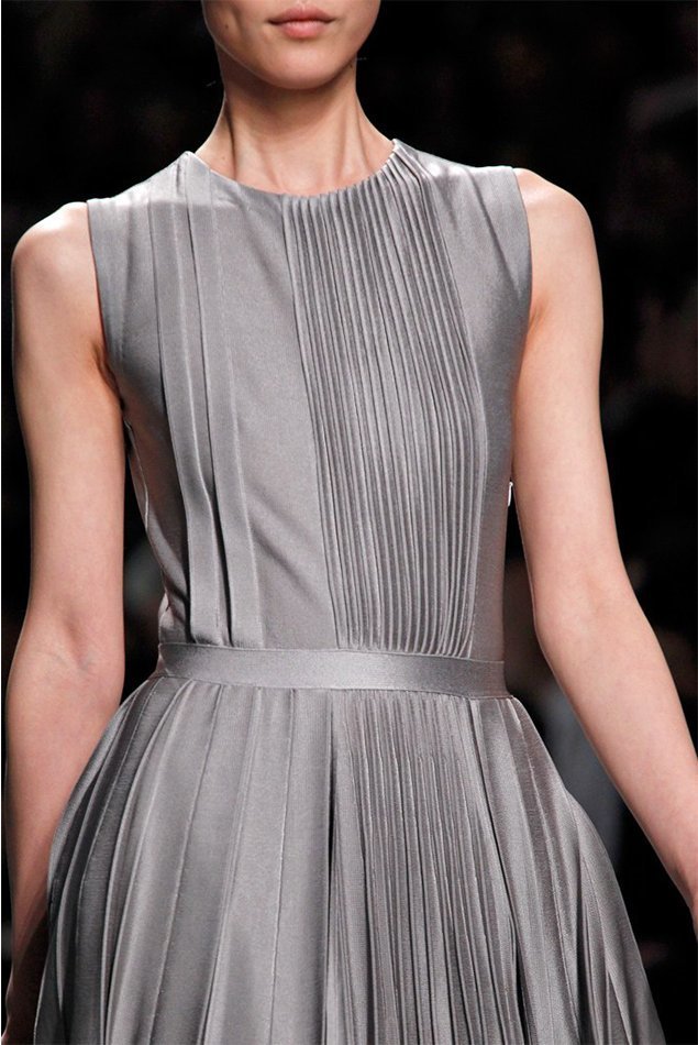 Raf Simons Through the Years_0013_2012_Ready to Wear_Christain Dior_2