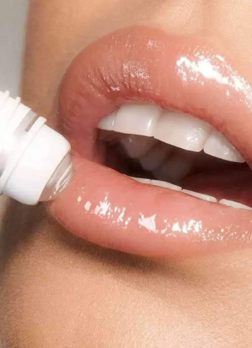 The 18 Best Lip Oils For Super Soft, Hydrated Lips