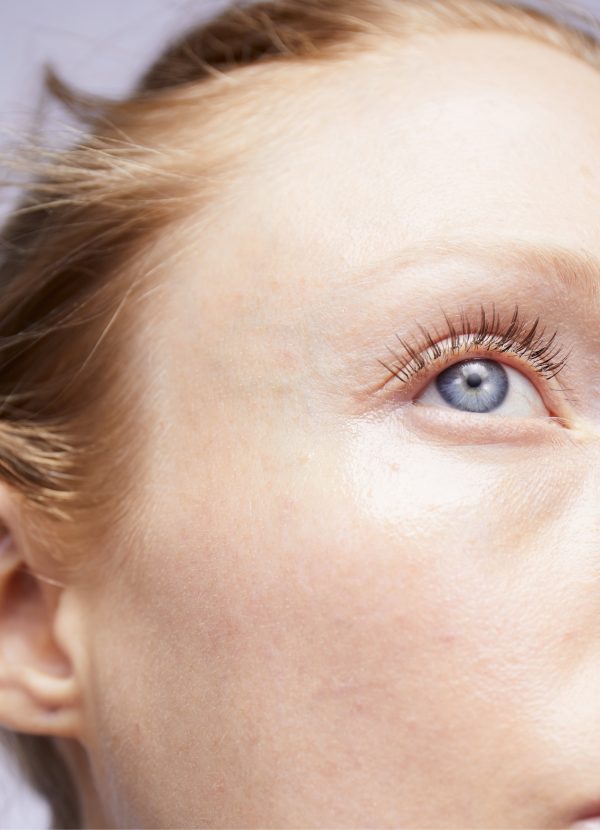 Jenna Lyons Launches New Fake Eyelash Brand LoveSeen | Editorialist
