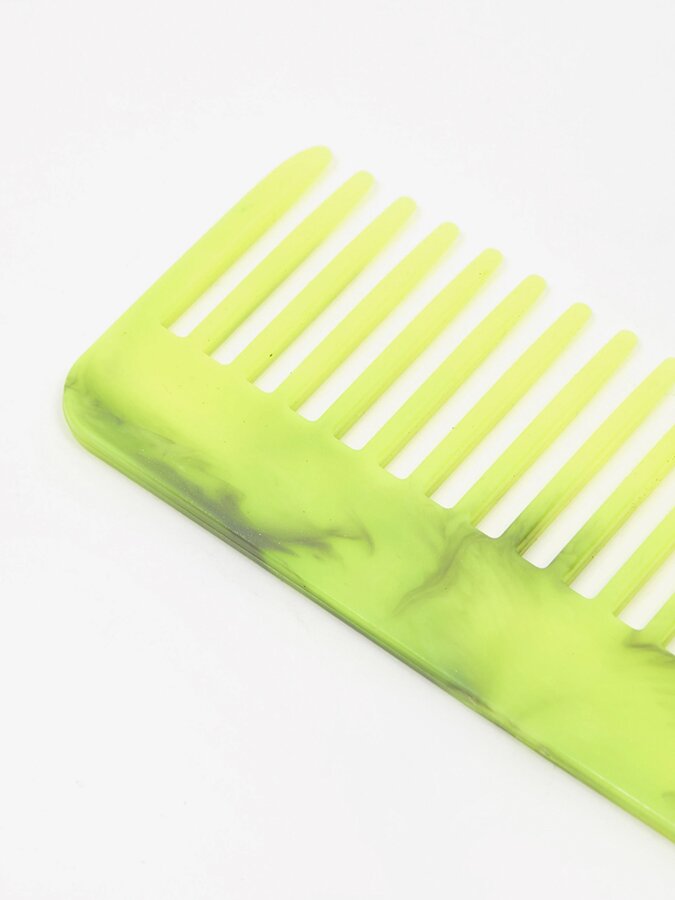 This Recycled Plastic Hair Comb is The Best Thing I Bought This Year